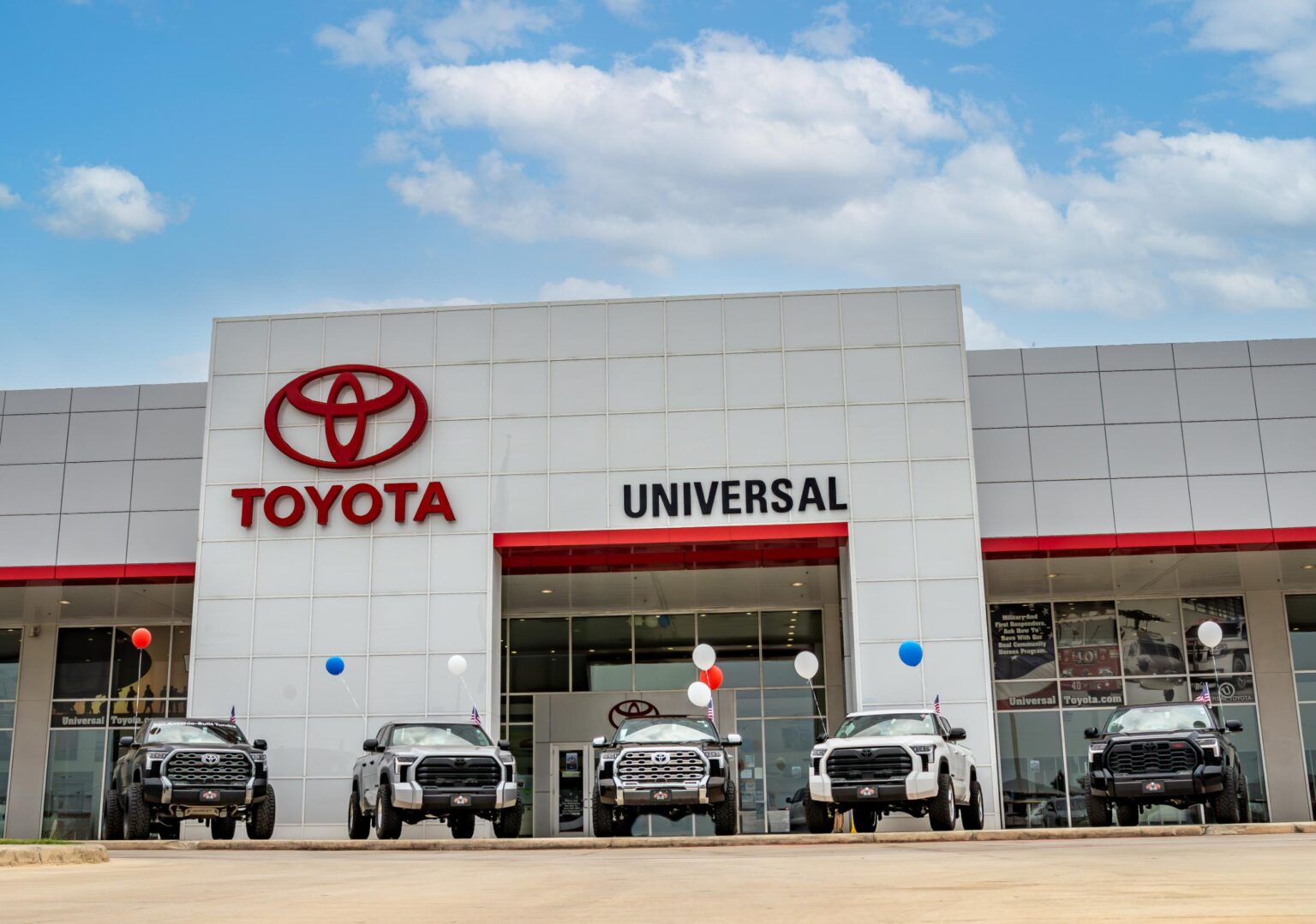Outlaw Wraps: San Antonio Vehicle & Storefront Graphics
