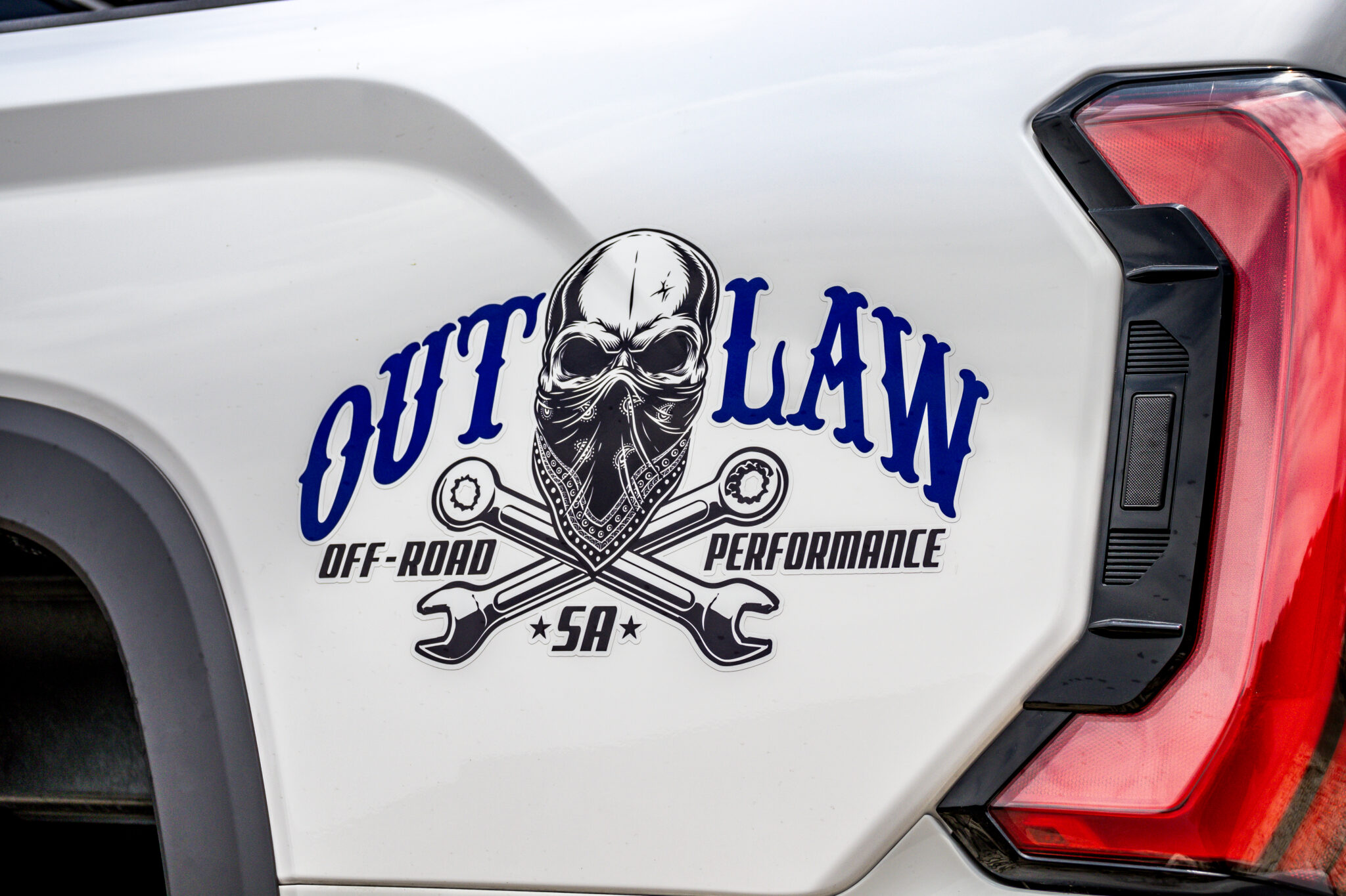Outlaw Wraps: San Antonio Vehicle & Storefront Graphics